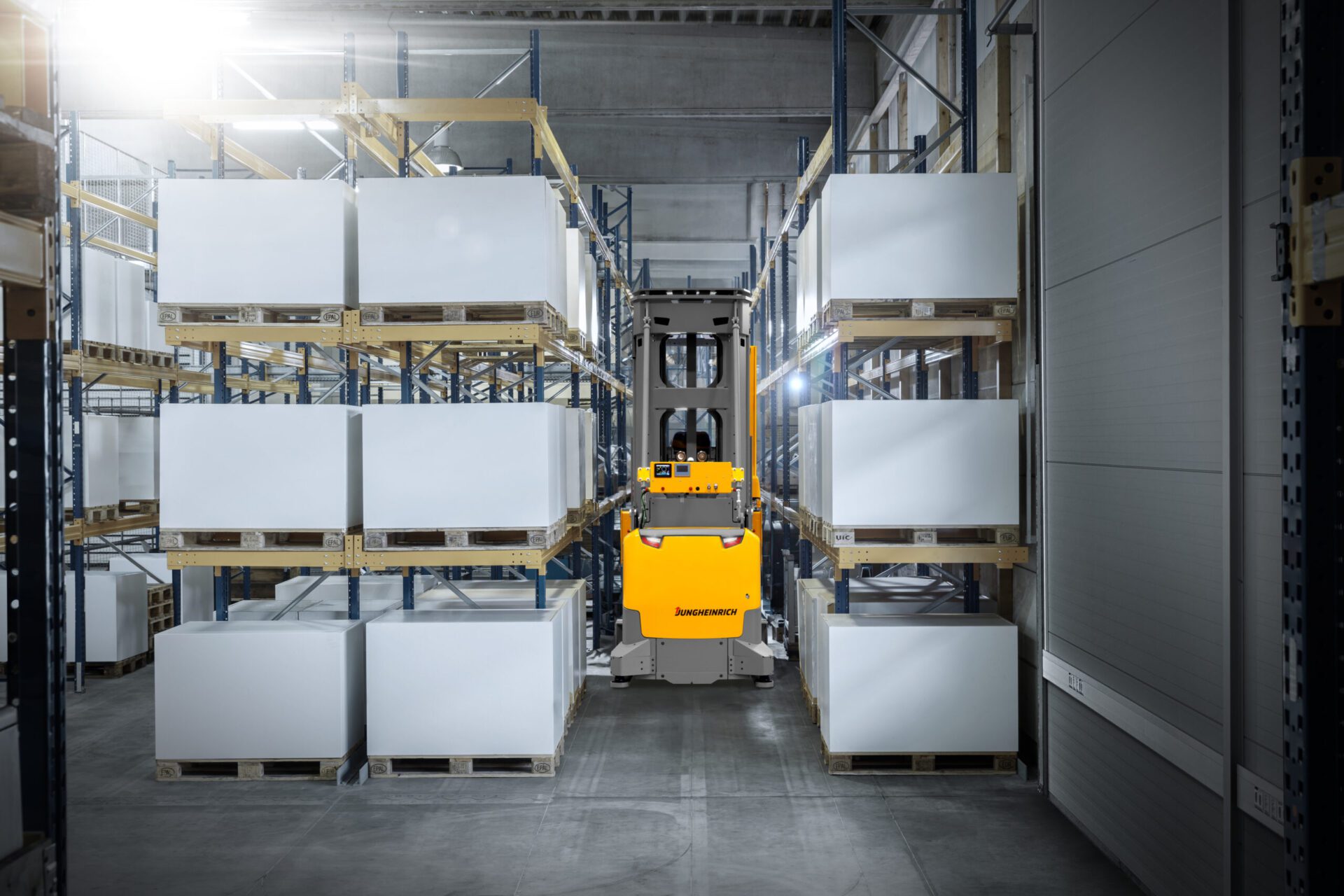 Very Narrow Aisle AGV Solutions | AGV Equipment | Rocrich AGV Solutions